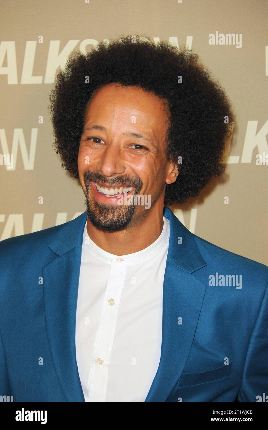 Florian Akinbiyi. Roter Teppich zur1000. TV-Sendung der NDR Talk Show ...
