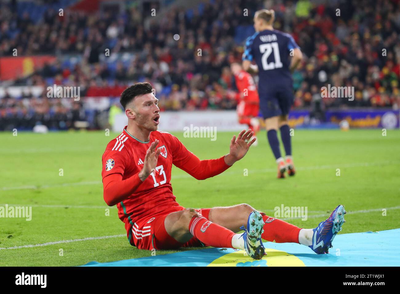 Cardiff, UK. 15th Oct, 2023. Kieffer Moore of Wales reacts to a missed ...