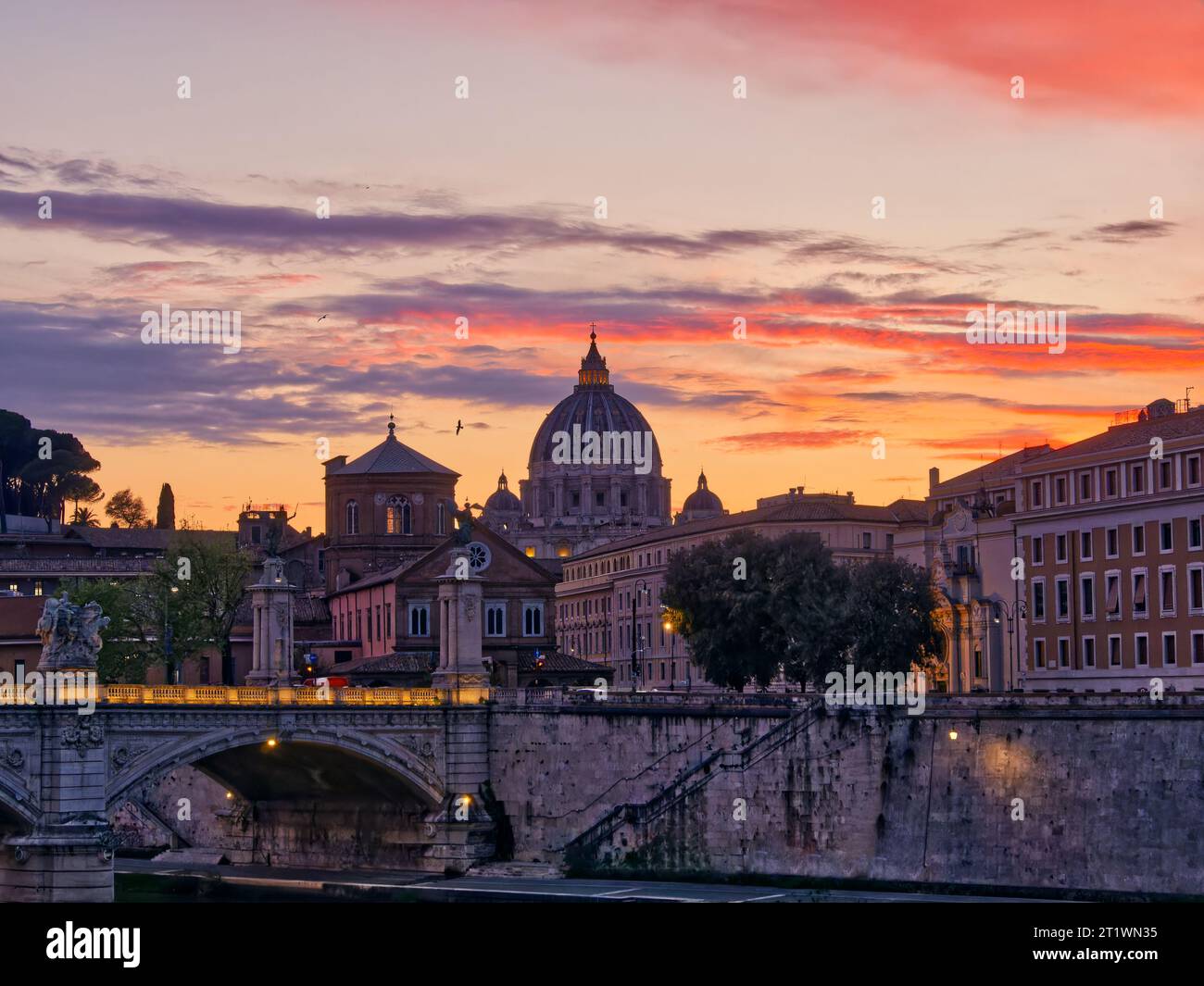 Rome sunset over Tiber and St. Peter's Basilica Vatican, Italy Stock ...