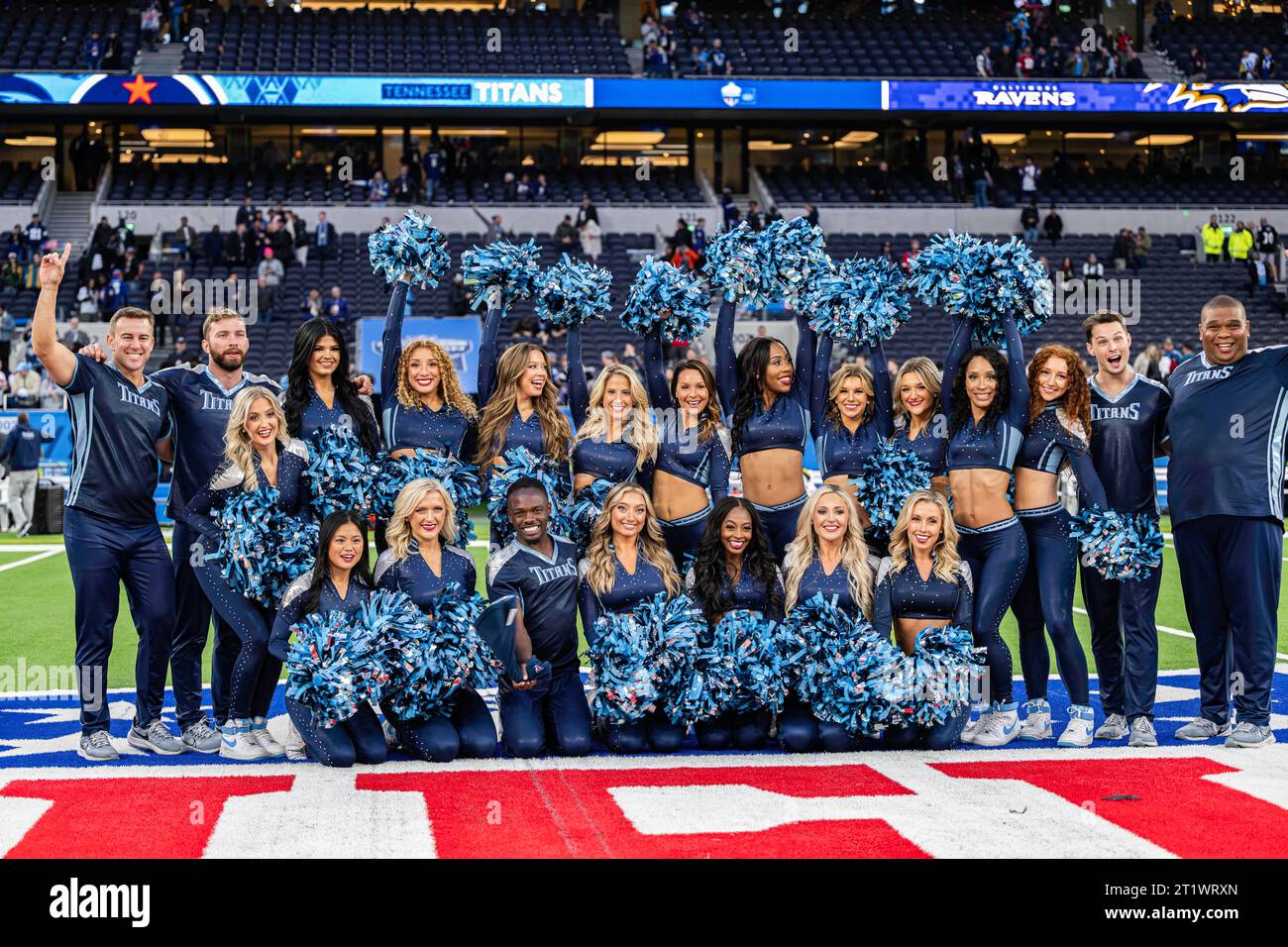 Cheerleader Kick Hi Res Stock Photography And Images Alamy