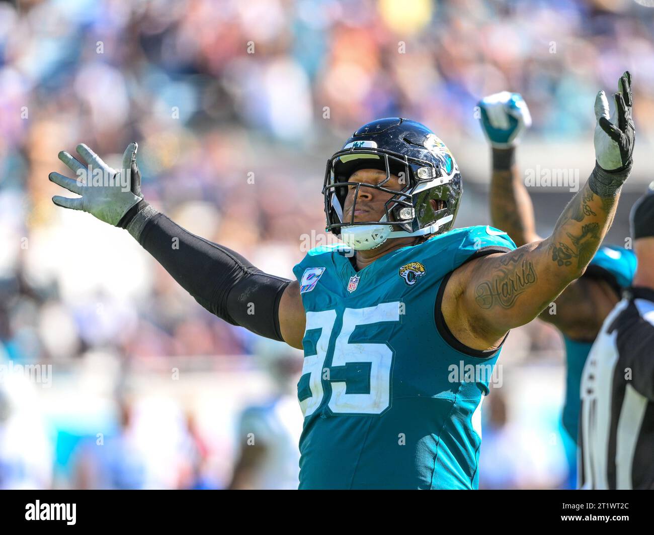 October 15, 2023: Jacksonville Jaguars defensive end Roy Robertson ...