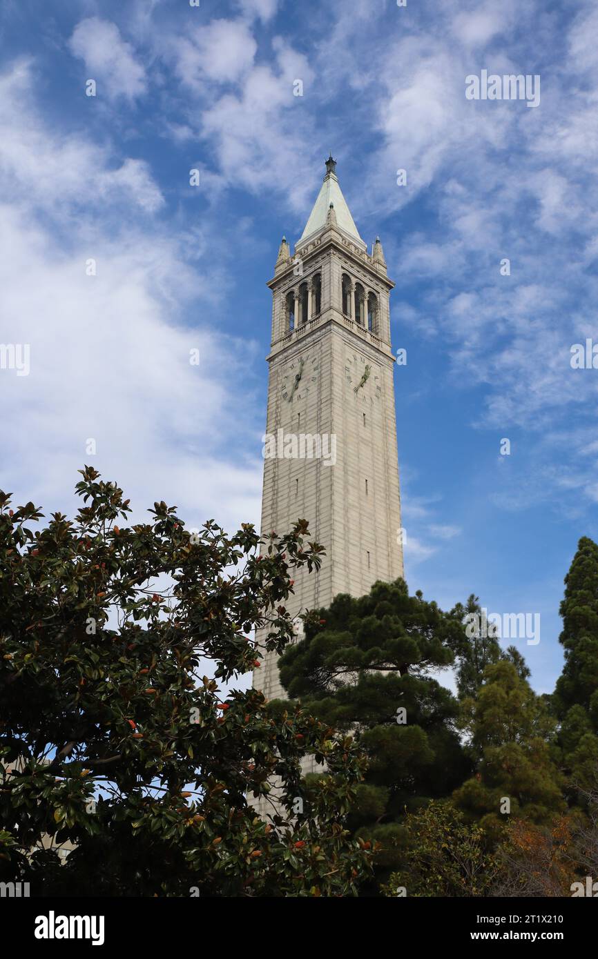 The Campanile of UC Berkeley (Sather Tower Stock Photo - Alamy