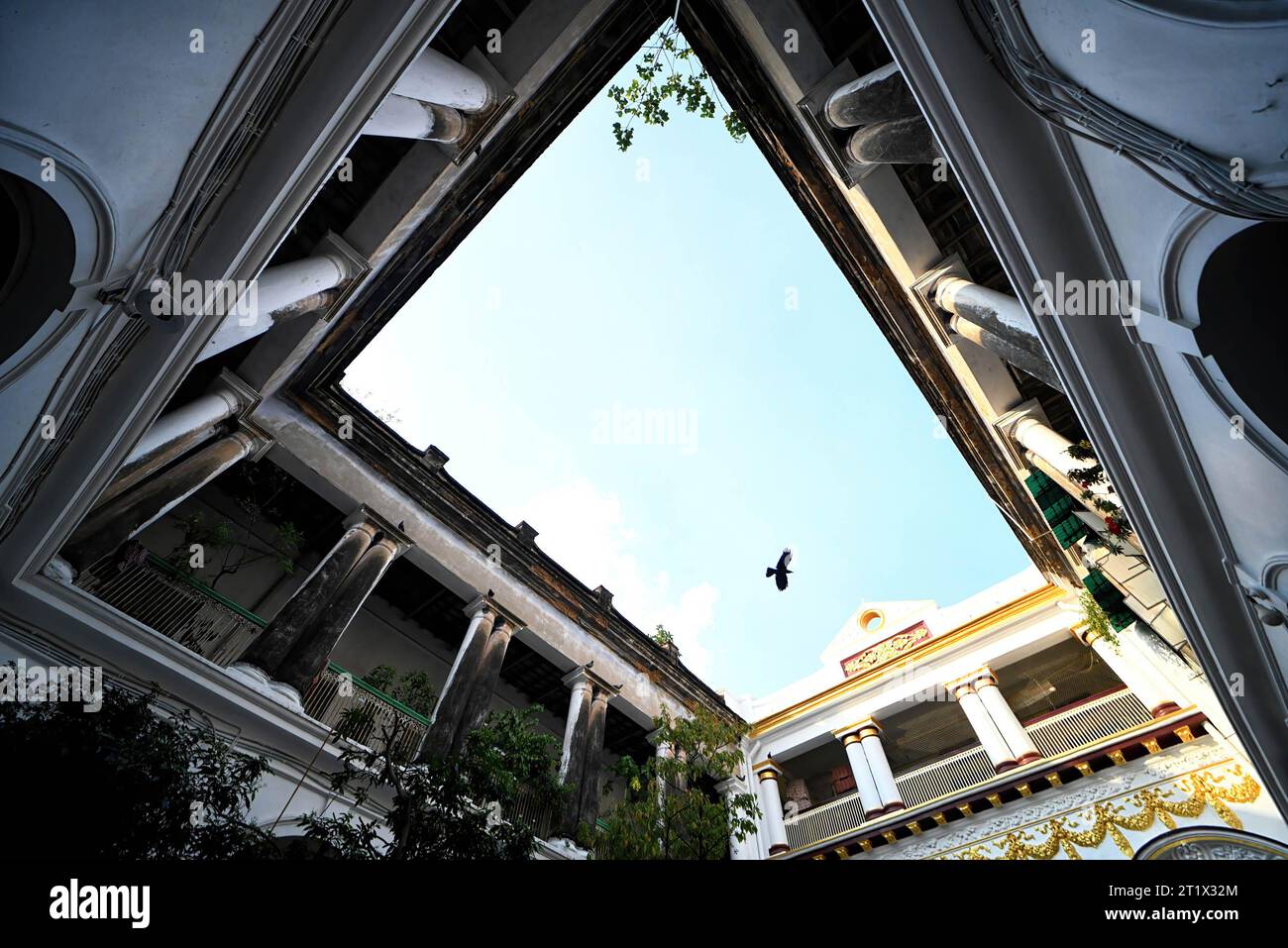 Kolkata, West Bengal, India. 14th Oct, 2023. Bonedi Bari of Rani ...