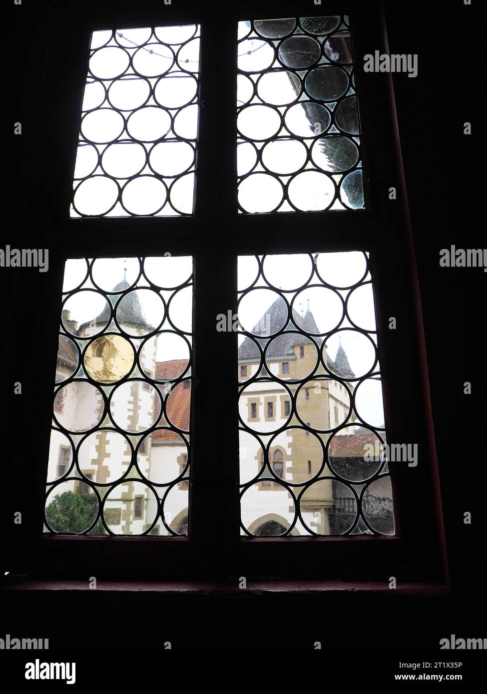 Lead glass windows hi-res stock photography and images - Alamy
