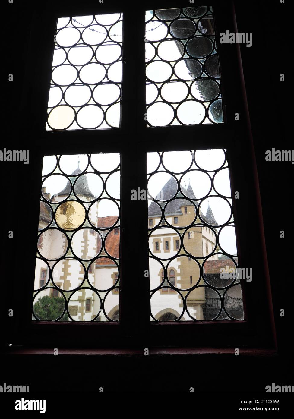 Lead glass windows hi-res stock photography and images - Alamy
