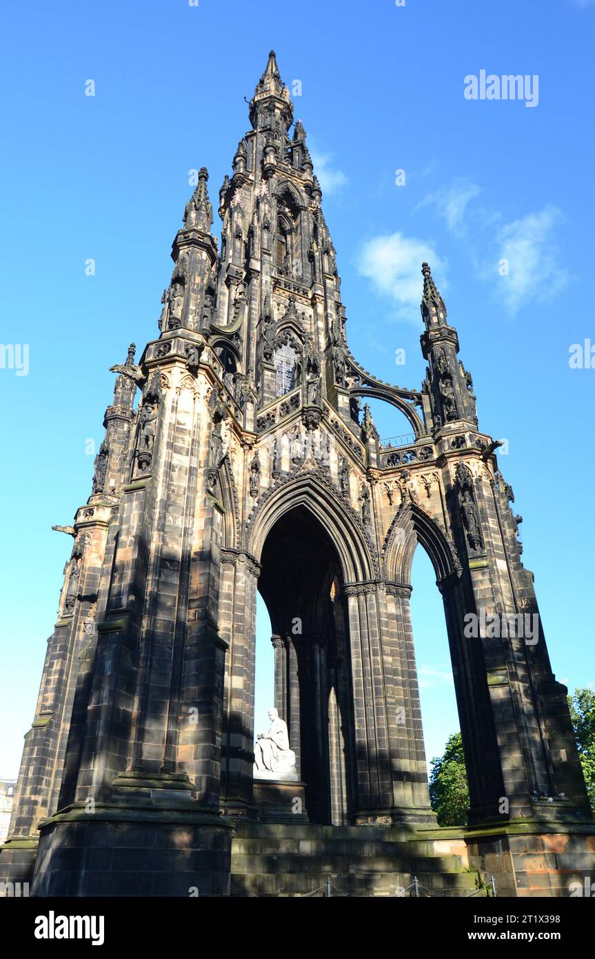 Scott Monument Edinburgh Scotland Stock Photo - Alamy