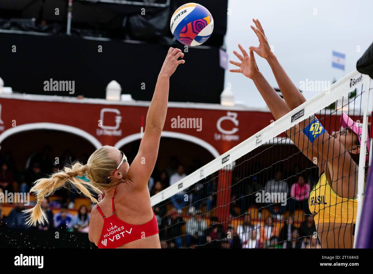 Kelly Cheng, of the United States, left, takes a shot as Ana Patricia ...