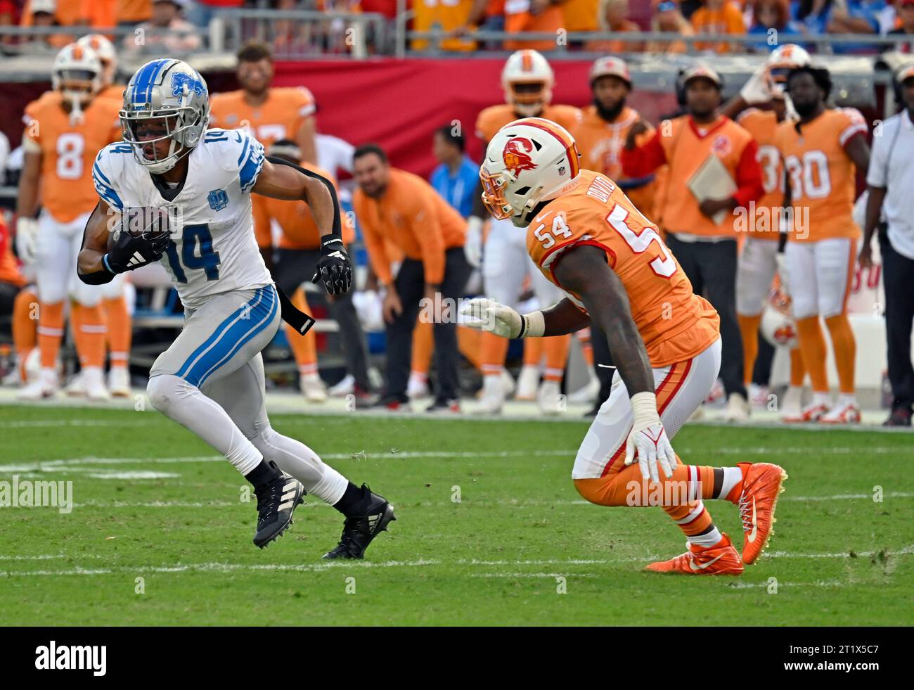 Lavonte david 2023 hi-res stock photography and images - Alamy