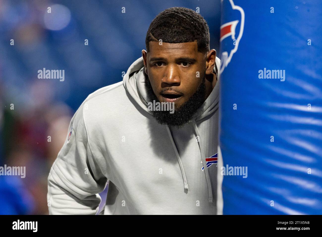 Buffalo Bills defensive tackle Ed Oliver (91) warms up before an NFL ...
