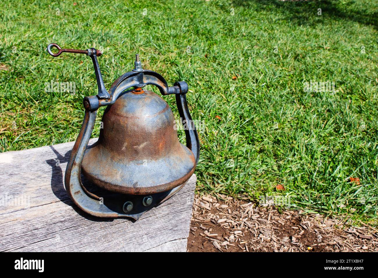 Old white school and green grass hi-res stock photography and images ...