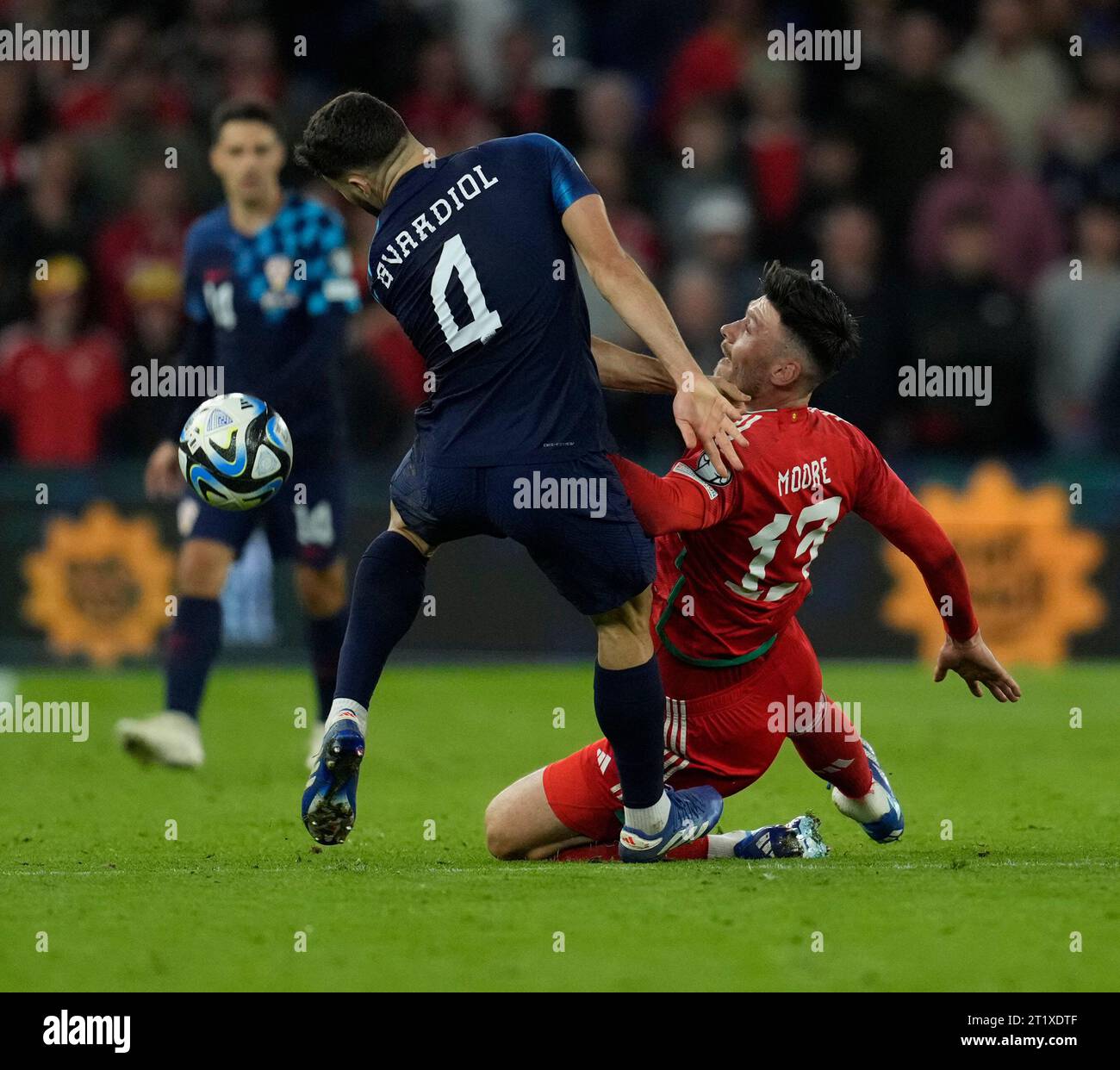 Cardiff,UK, 15 Oct 2023 Josko Gvardiol (Croatia) (L) Kieffer Moore ...