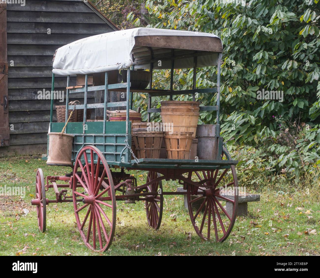 An early 19th century wagon at a restored farm in Mahwah, NJ Stock ...