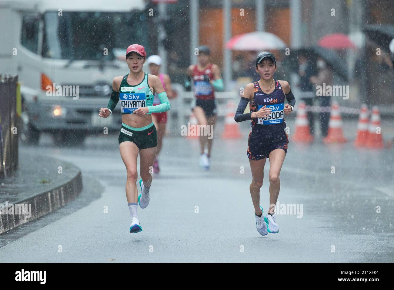 Tokyo, Japan. 15th Oct, 2023. (L-R) Mao Ichiyama, Ai Hosoda Marathon ...