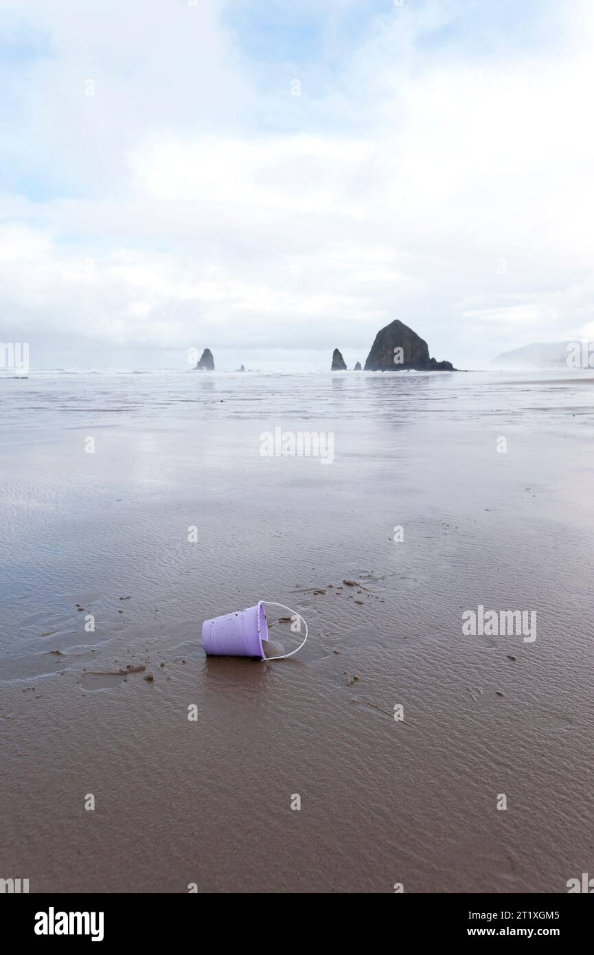 Water cannon and toy hi-res stock photography and images - Alamy