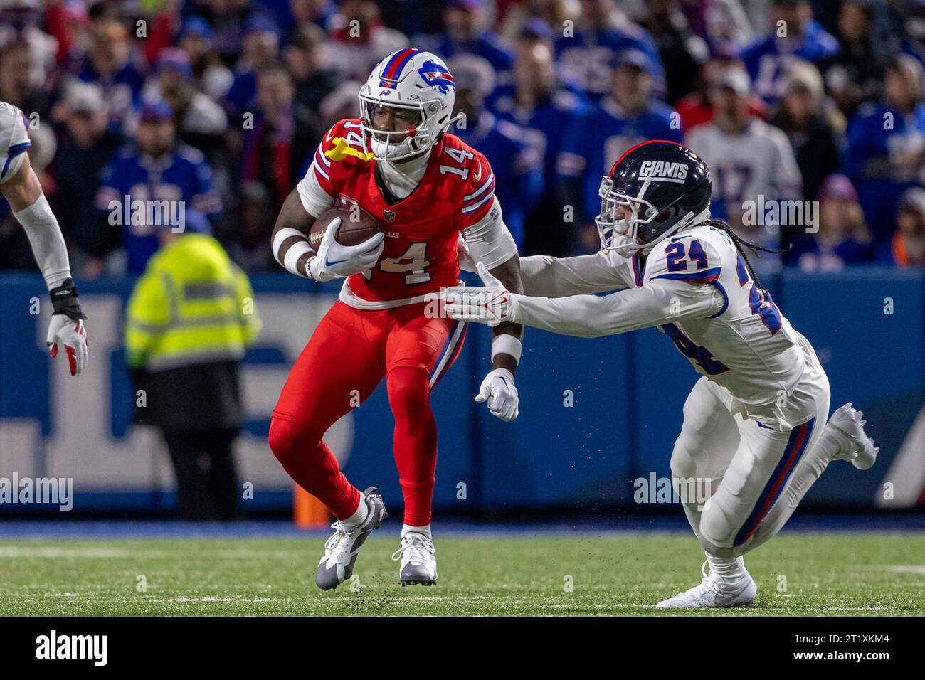 Buffalo Bills wide receiver Stefon Diggs (14) evades the tackle of New ...