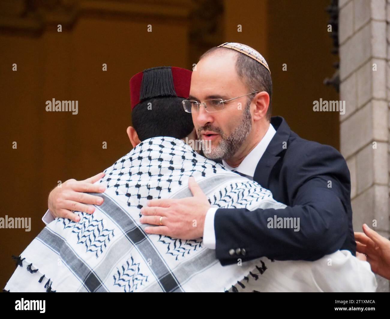 Lima, Peru. 15th Oct, 2023. Rabbi Fernando Lapiduz hugging Sheikh ...