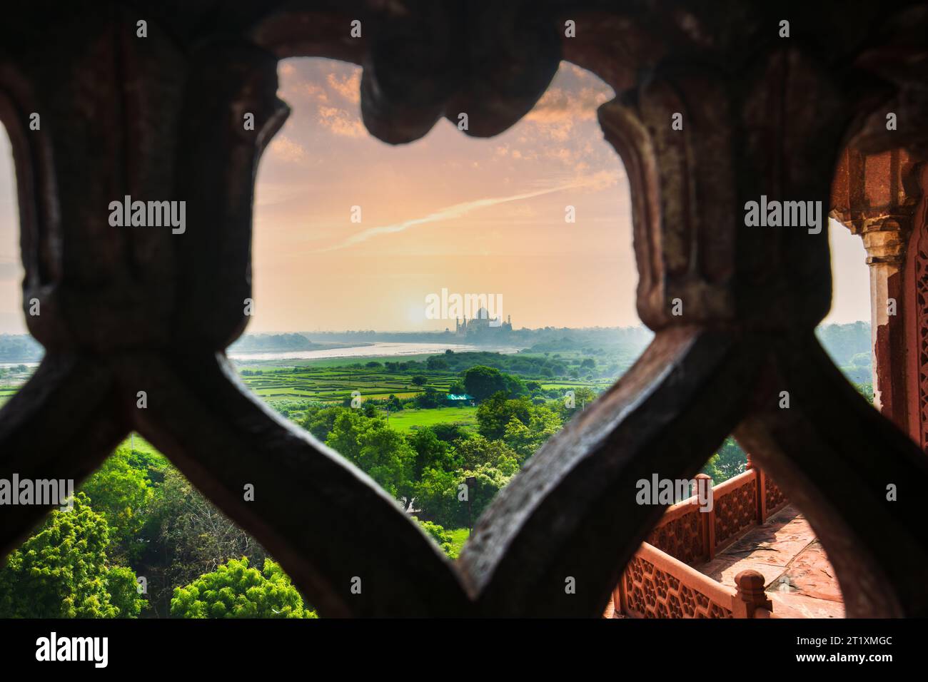 Overlooking the Taj Mahal and Yamuna River from the windows of the Red ...