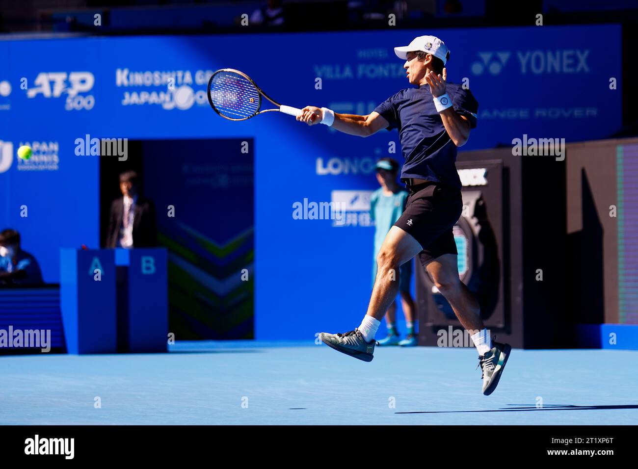 Tokyo, Japan. 16th Oct, 2023. Mackenzie MCDONALD (USA) hits a return ...