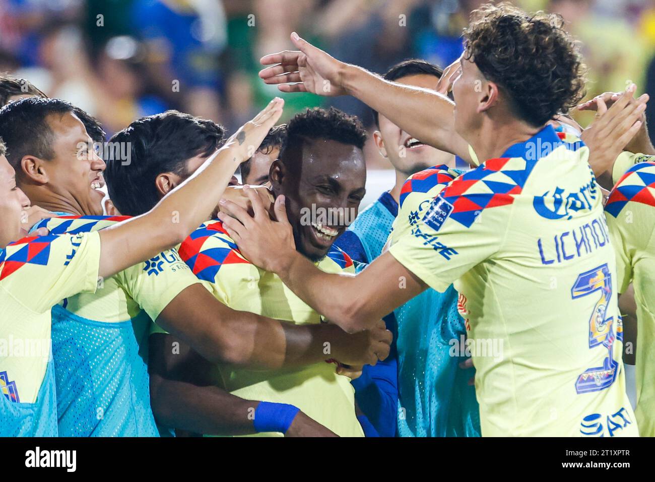 Los Angeles, California, USA. 15th Oct, 2023. America's Julian Quinones ...