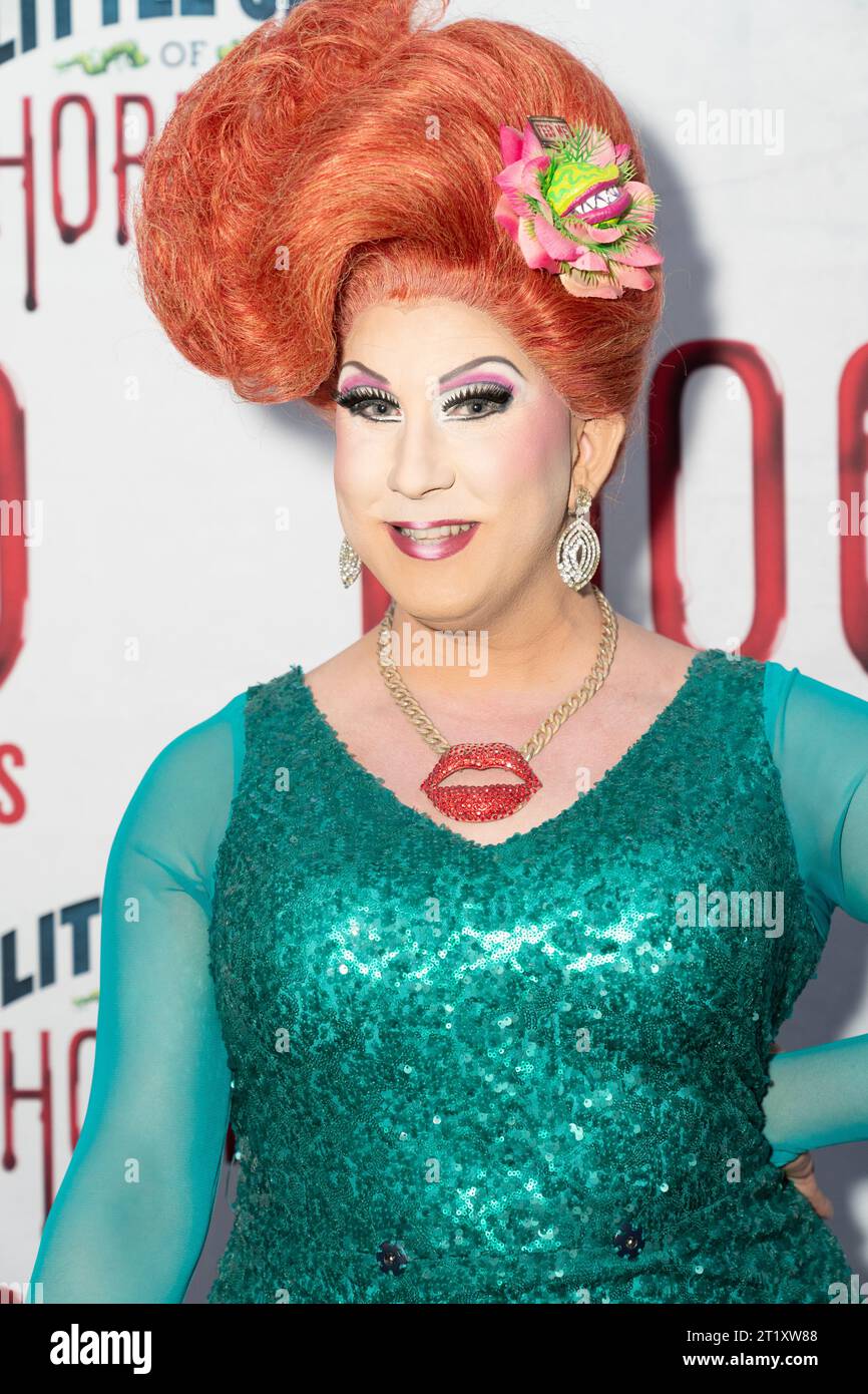 Sutton Lee Seymour attends celebration of 100th performance of Little ...