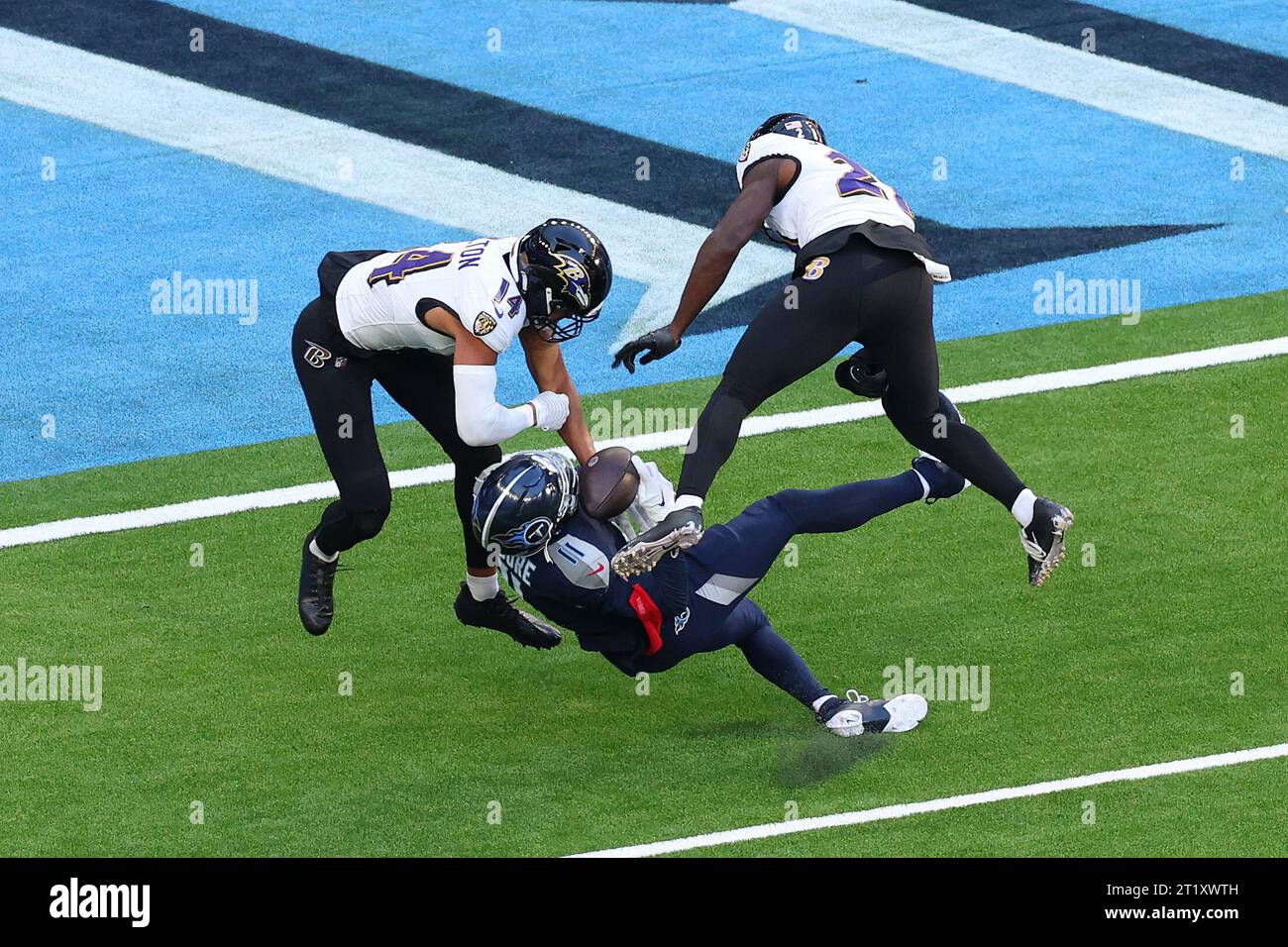 Tottenham Hotspur Stadium, London, UK. 15th Oct, 2023. NFL UK Football ...