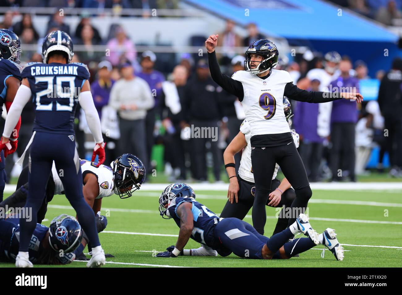 Tottenham Hotspur Stadium, London, UK. 15th Oct, 2023. NFL UK Football ...