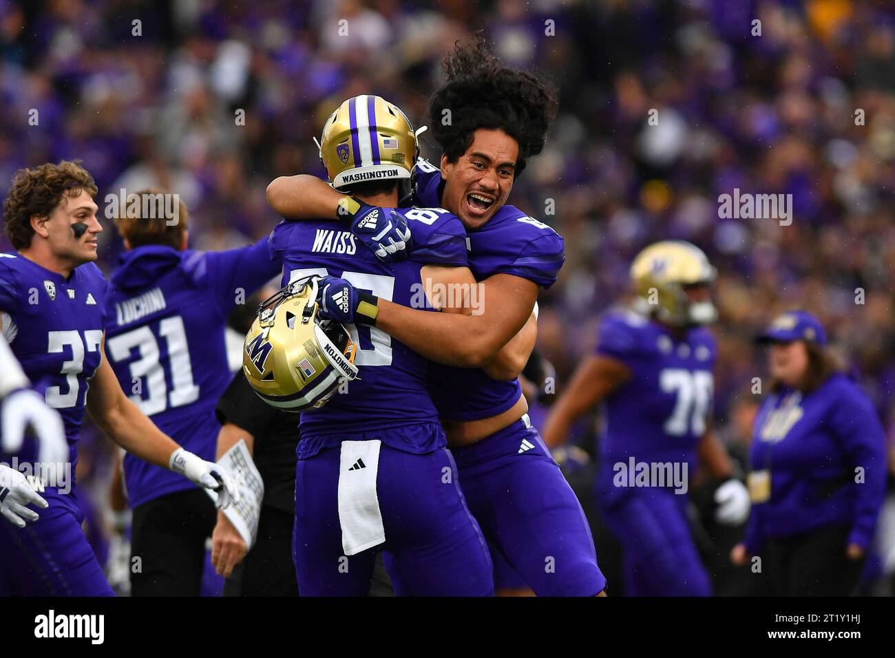 October 14, 2023: Washington Huskies offensive lineman Soane Faasolo ...