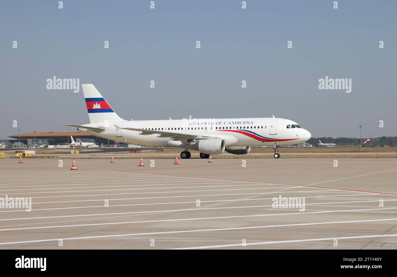 Beijing, China. 16th Oct, 2023. An airplane carrying Cambodian Prime ...