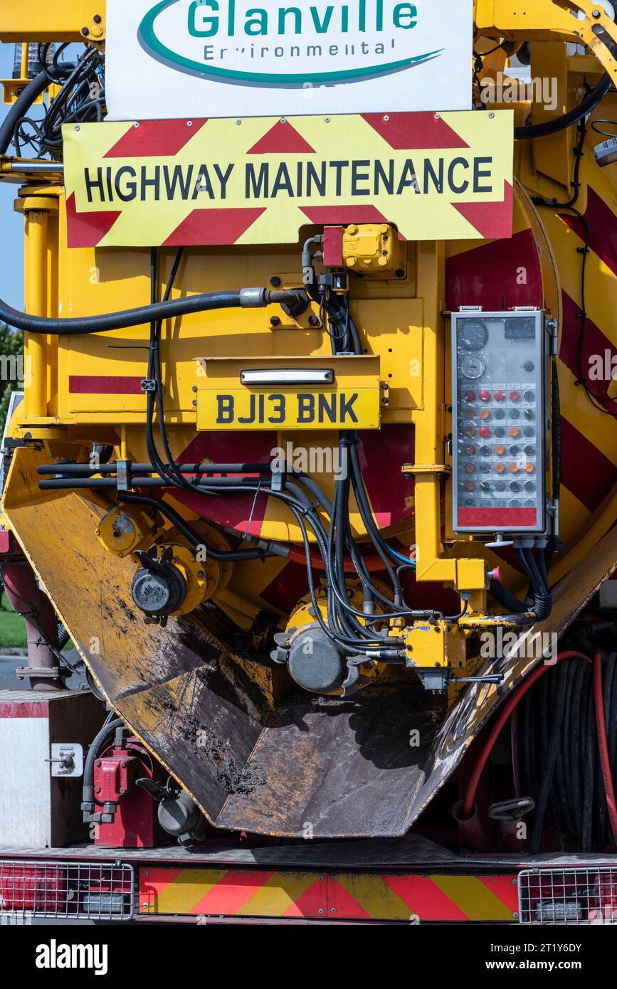 Princetown, Devon, England, UK. 04.09.2023. Highway maintenance high ...