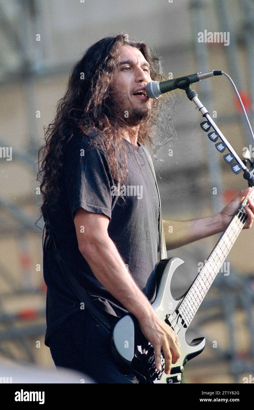 Tom araya 1996 hi-res stock photography and images - Alamy