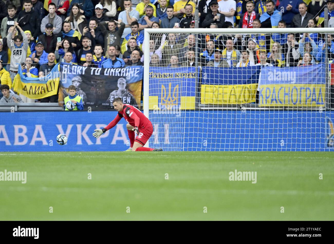 PRAGUE, CZECHIA - OCTOBER 14, 2023 - Goalkeeper Anatoliy Trubin of ...
