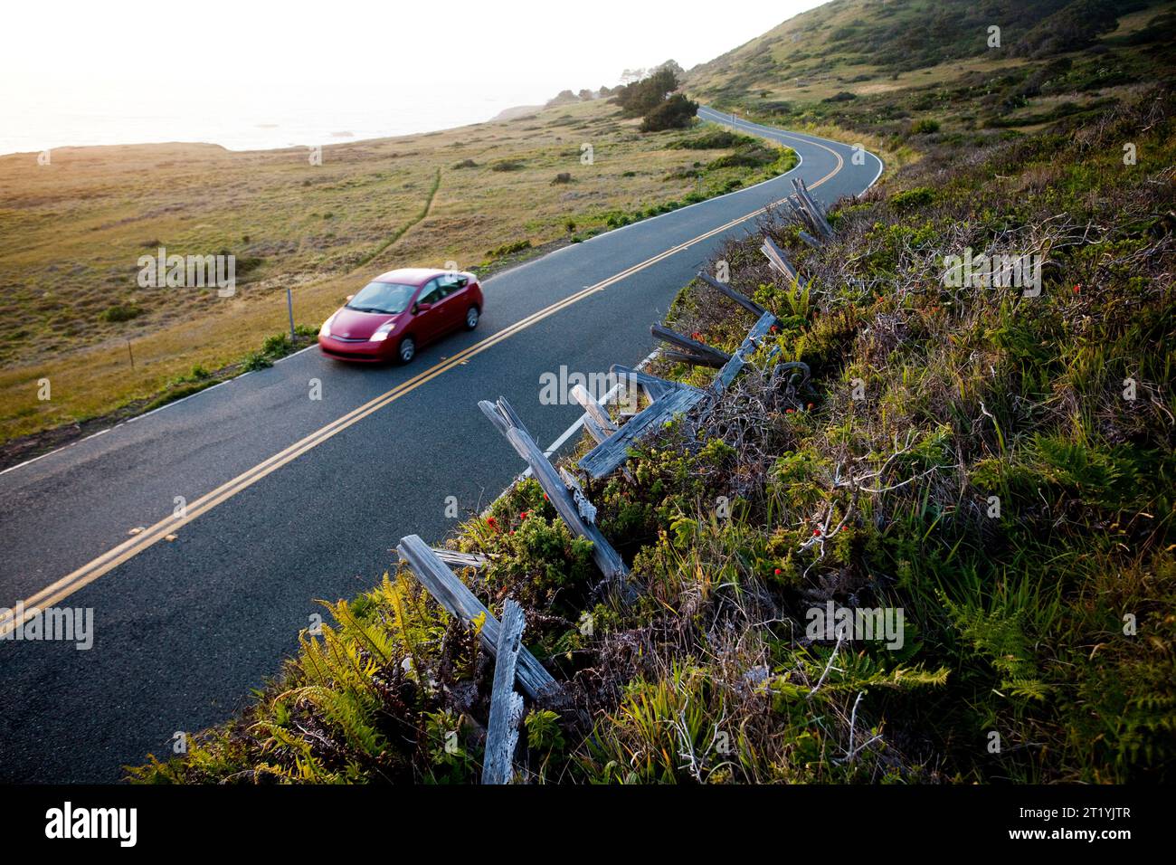 Car driving near ocean on hi-res stock photography and images - Alamy