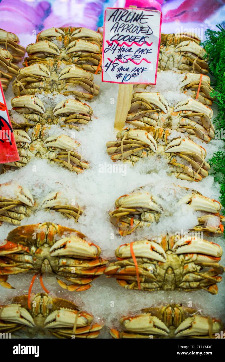 Fresh crab on display at a stand at Pike Place Market in Seattle, WA ...