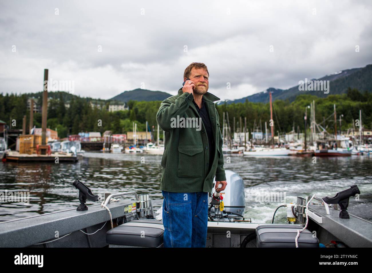 Alaska wireless communication hi-res stock photography and images - Alamy