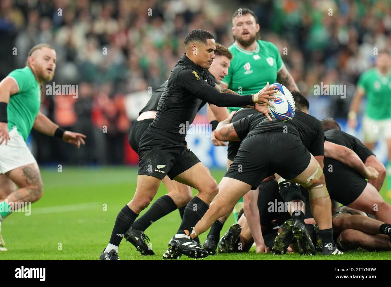New zealands aaron smith rugby world cup hi-res stock photography and ...