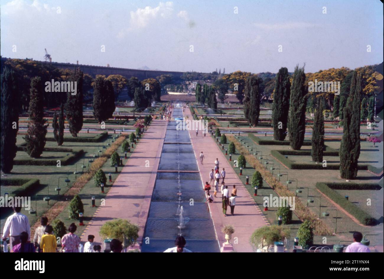 A must sightseeing place of a Mysore tour, Brindavan Garden mesmerizes ...