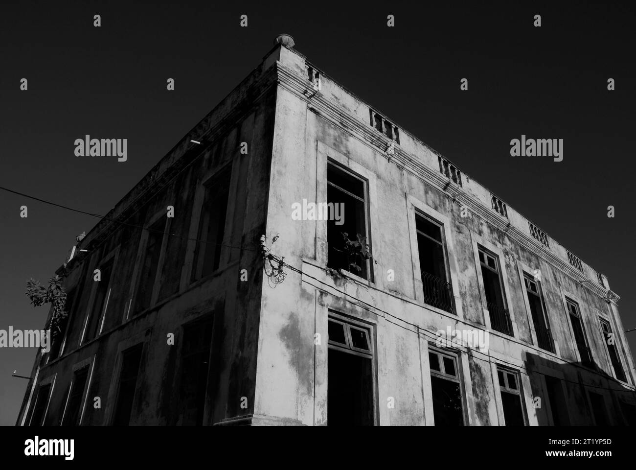 Mercy hospital building Black and White Stock Photos & Images - Alamy