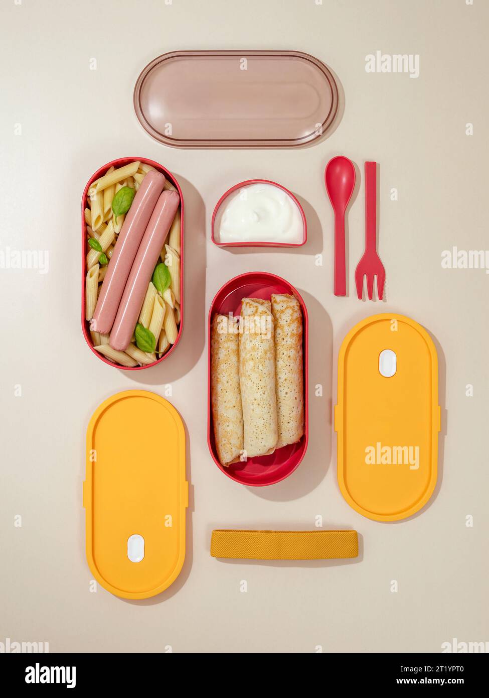 Variety bento lunch boxes hi-res stock photography and images - Alamy