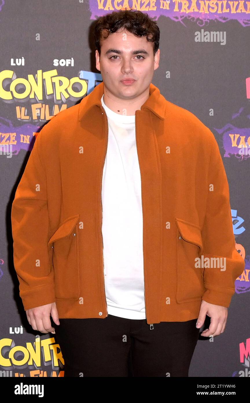 Nicola Pavese bei der Premiere des Kinofilms Me contro Te - il Film ...