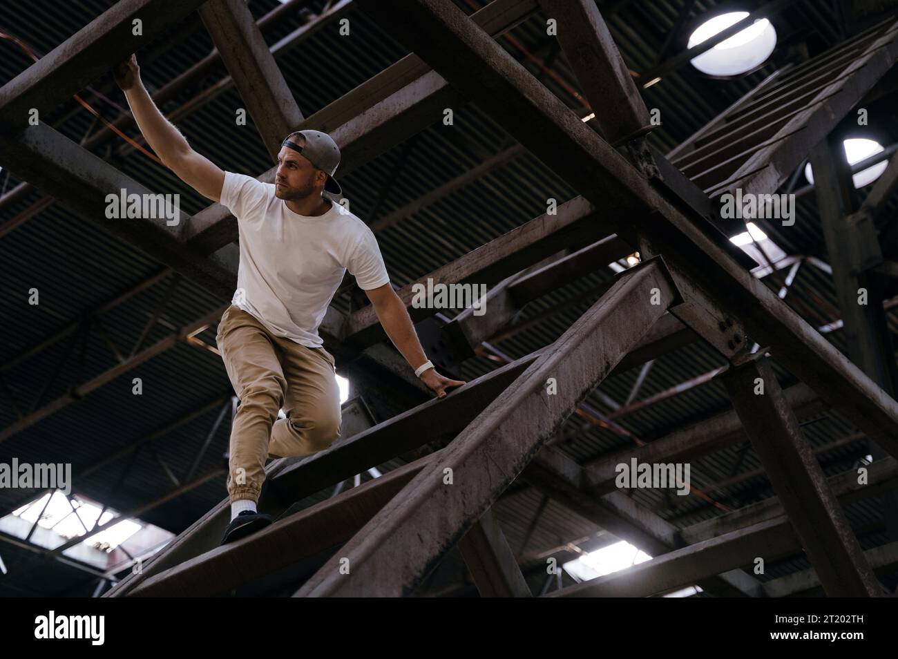 Young male tracer on building hi-res stock photography and images - Alamy
