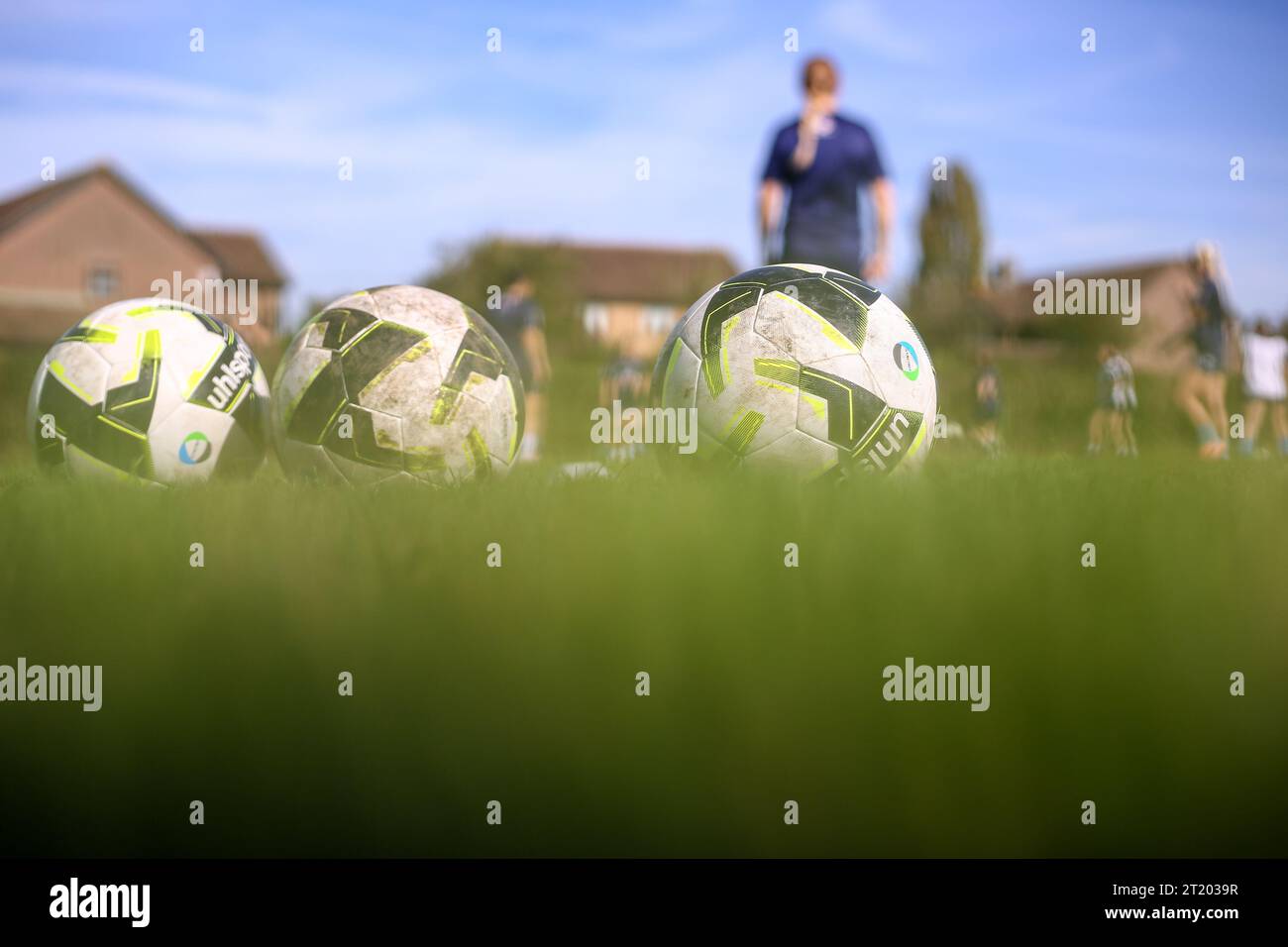 Match balls are ready - Pre-Match - SWRWFL - Northern Division - AEK ...