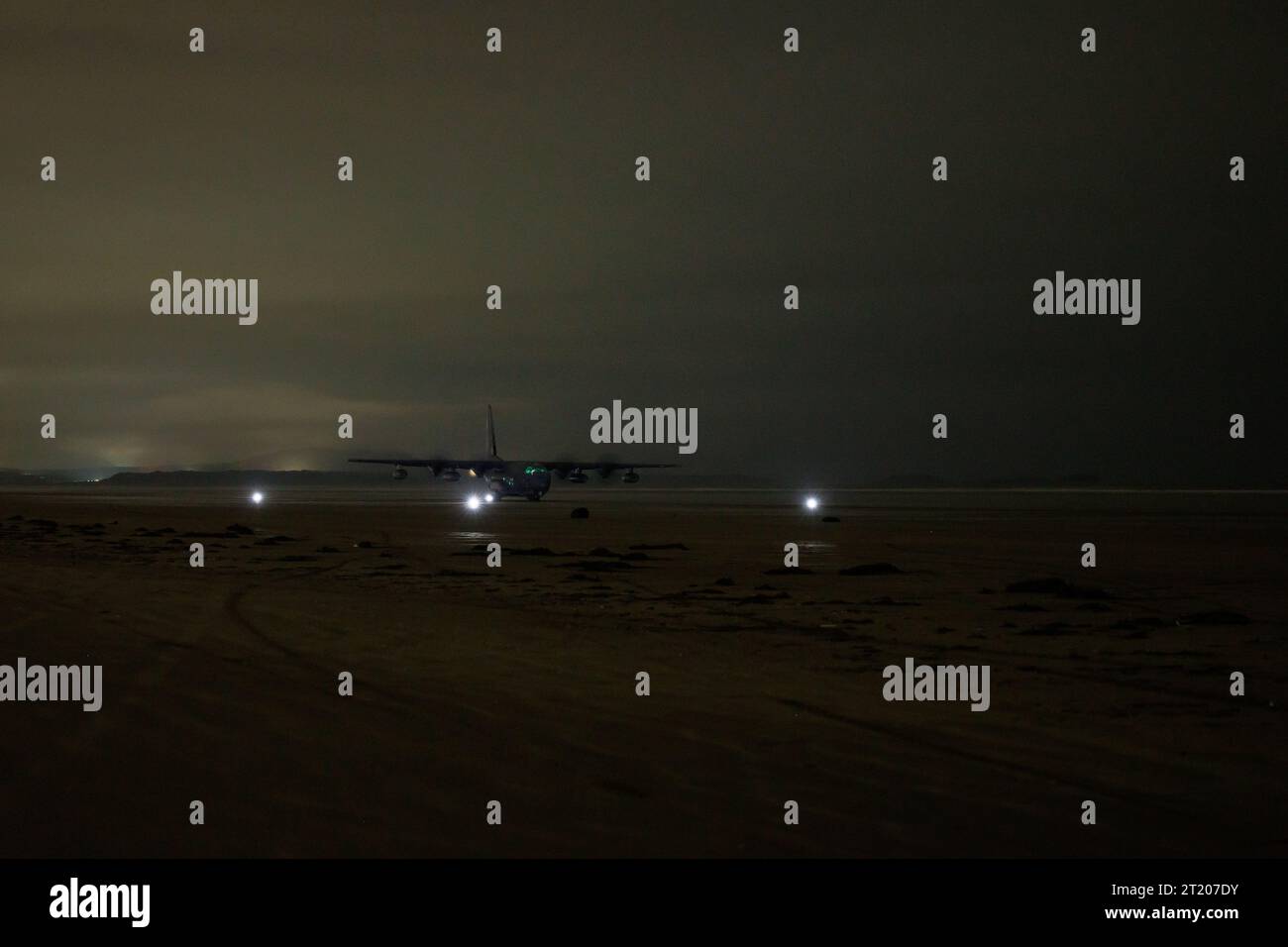 Pembrey, UK. 16th Oct, 2023. A USAF C130 Hercules, out of RAF ...