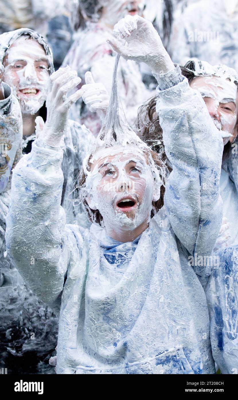 Students take part in the traditional Raisin Monday foam fight on St ...