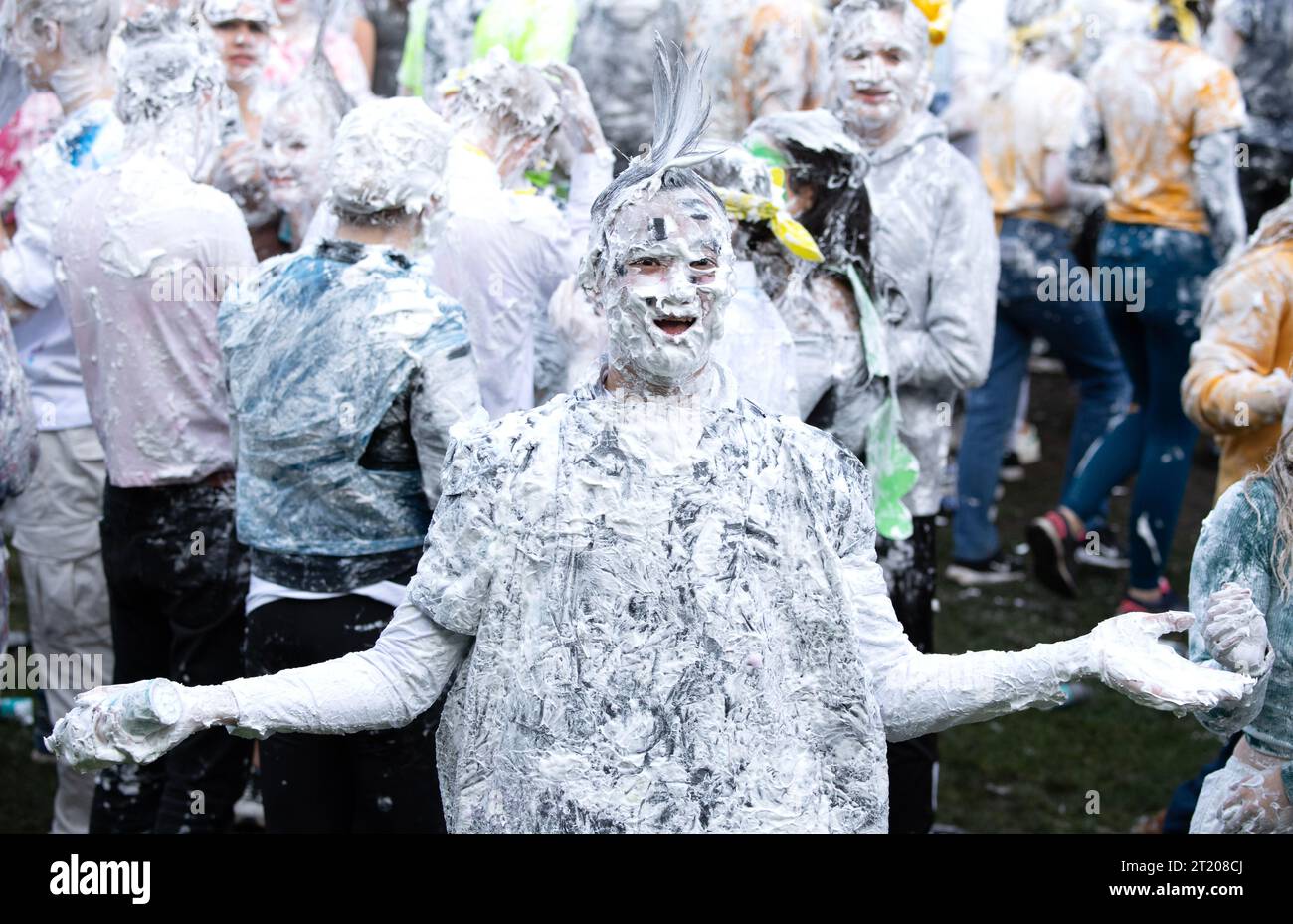 Students take part in the traditional Raisin Monday foam fight on St ...