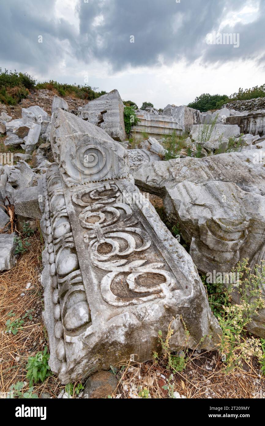 The Temple of Hadrian at Kyzikos (Cyzicus) Ancient City, Erdek ...