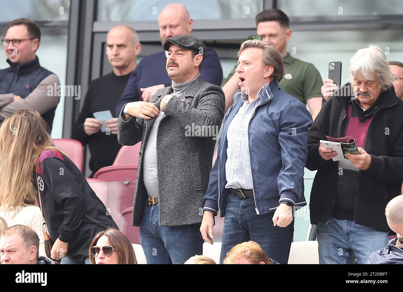 Danny dyer football hi-res stock photography and images - Alamy