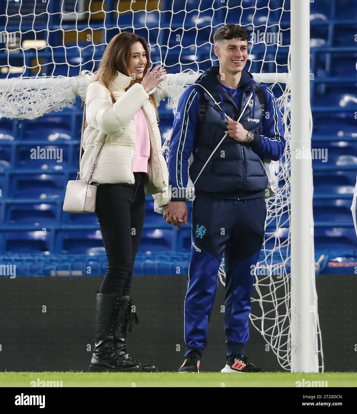 Chelsea goalkeeper Kepa Arrizabalaga & his fiancée Spanish Model model ...