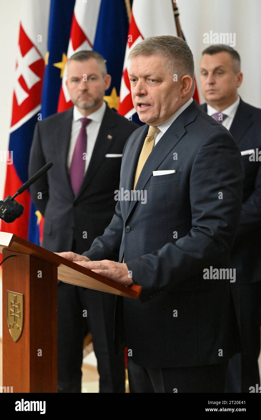 Bratislava, Slovakia. 16th Oct, 2023. (L-R) Hlas (Voice)-Social ...