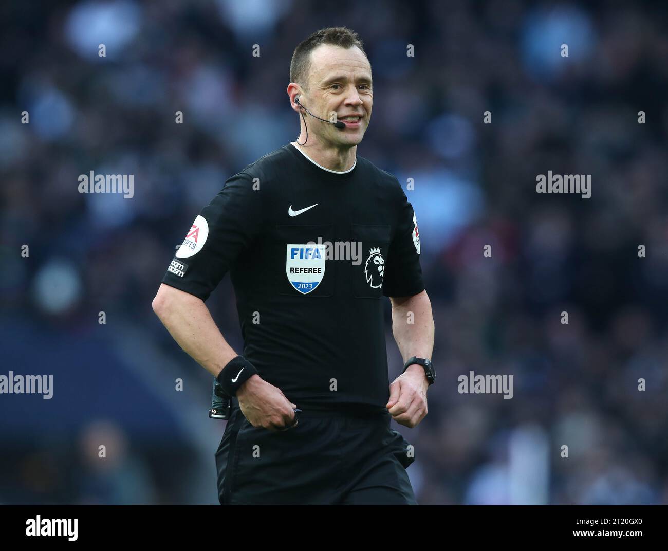 Referee, Stuart Attwell. - Tottenham Hotspur v Chelsea, Premier League ...