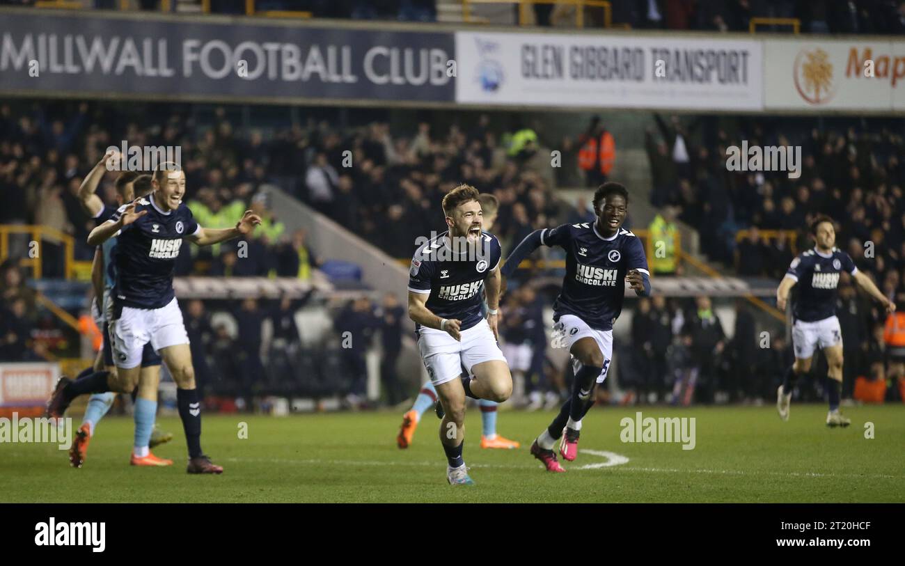 GOAL 1-1, Tom Bradshaw of Millwall goal celebration - Millwall v ...